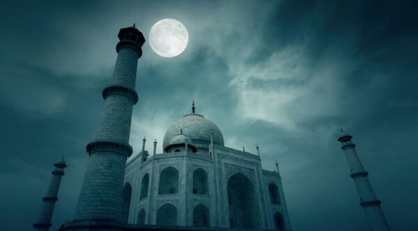 Night View of Taj Mahal: Is it Worth the Hype? - Treasure Trip India